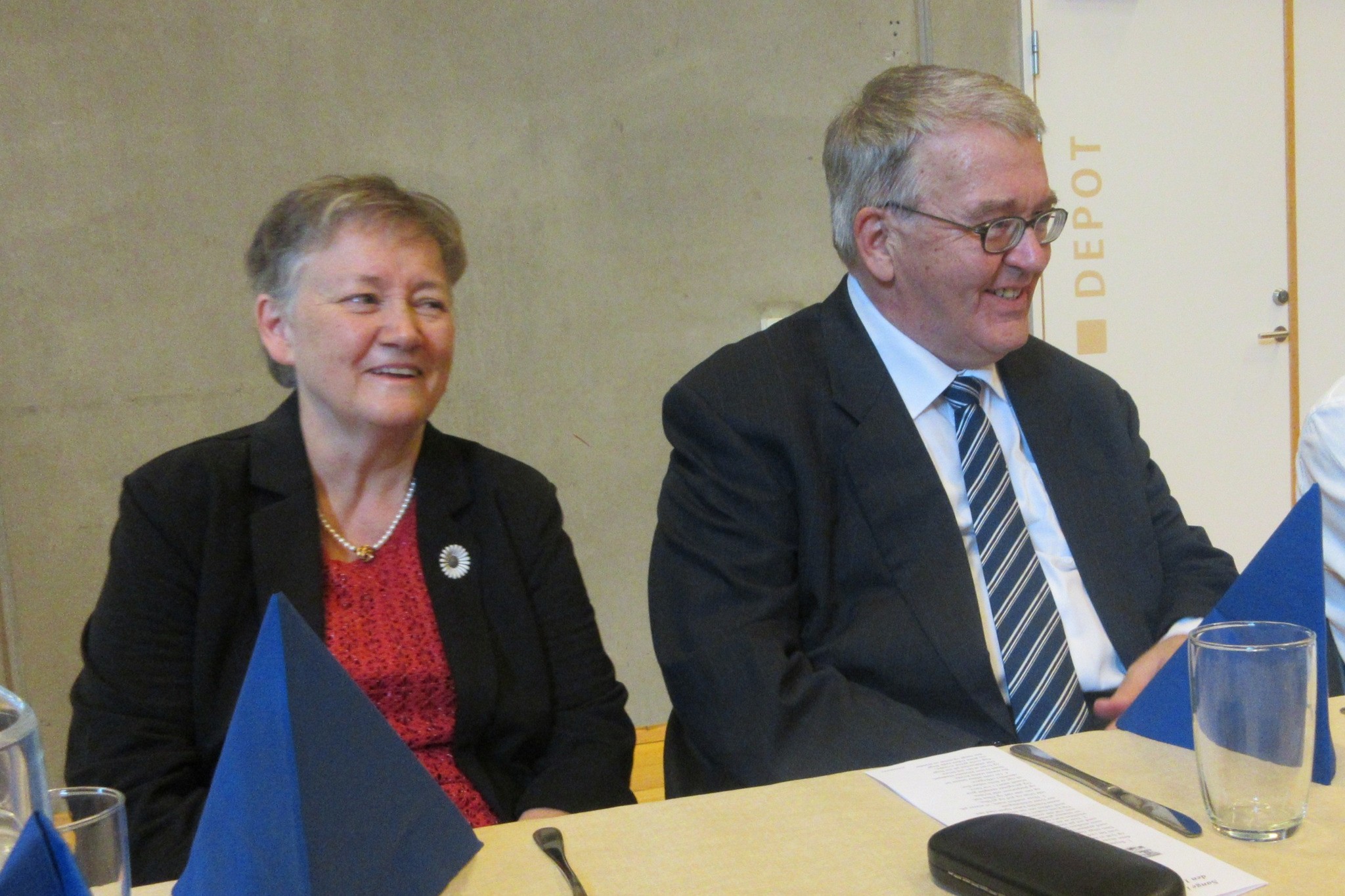 240 var samlet til afsked med sognepræst igennem 37 år - Mors